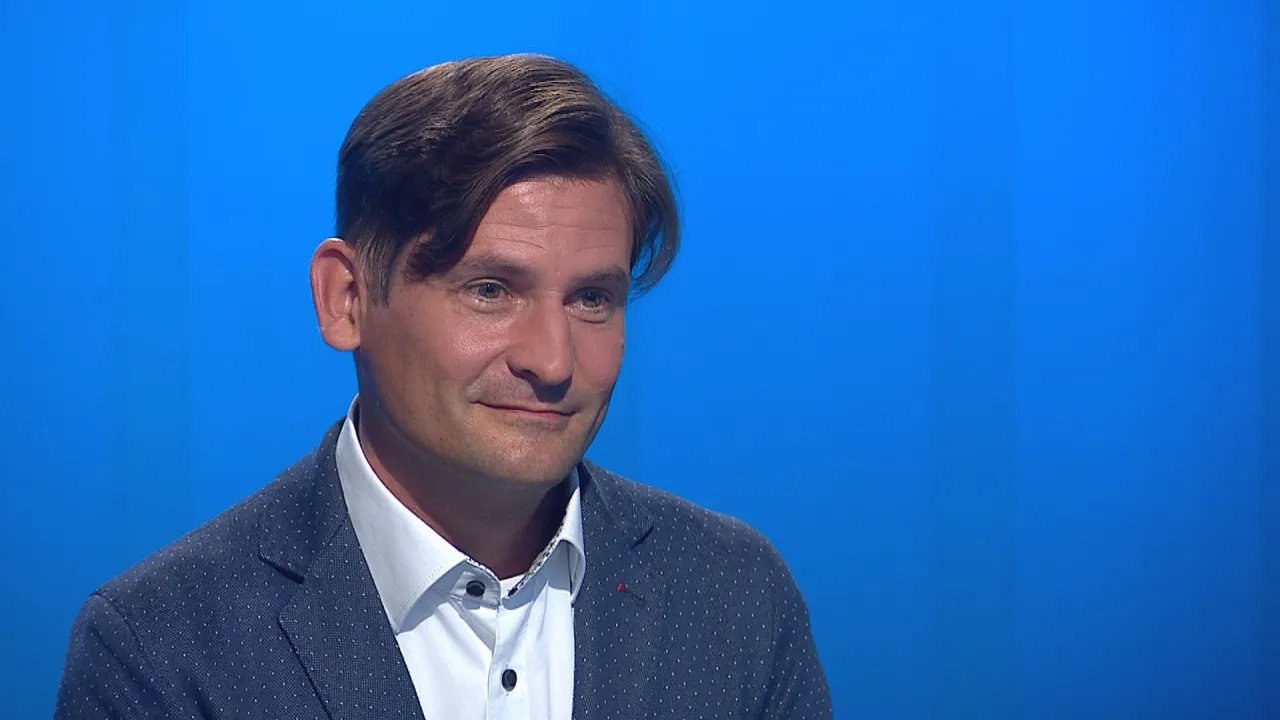 Vraždy v Southportu zneužila extrémní pravice, říká zpravodaj Dolanský ...