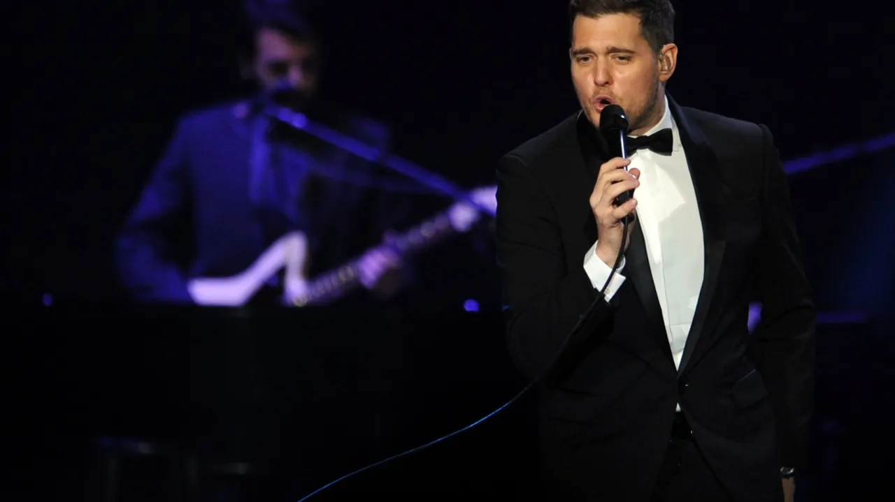I v Česku to konečně Bublé. Swingem, popem a láskou — ČT24 — Česká televize