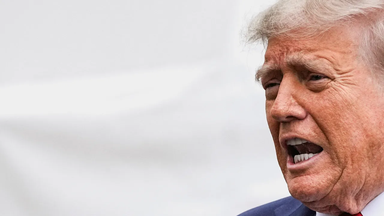 Trump odmítl zprávy, že americké údery íránský jaderný program ...