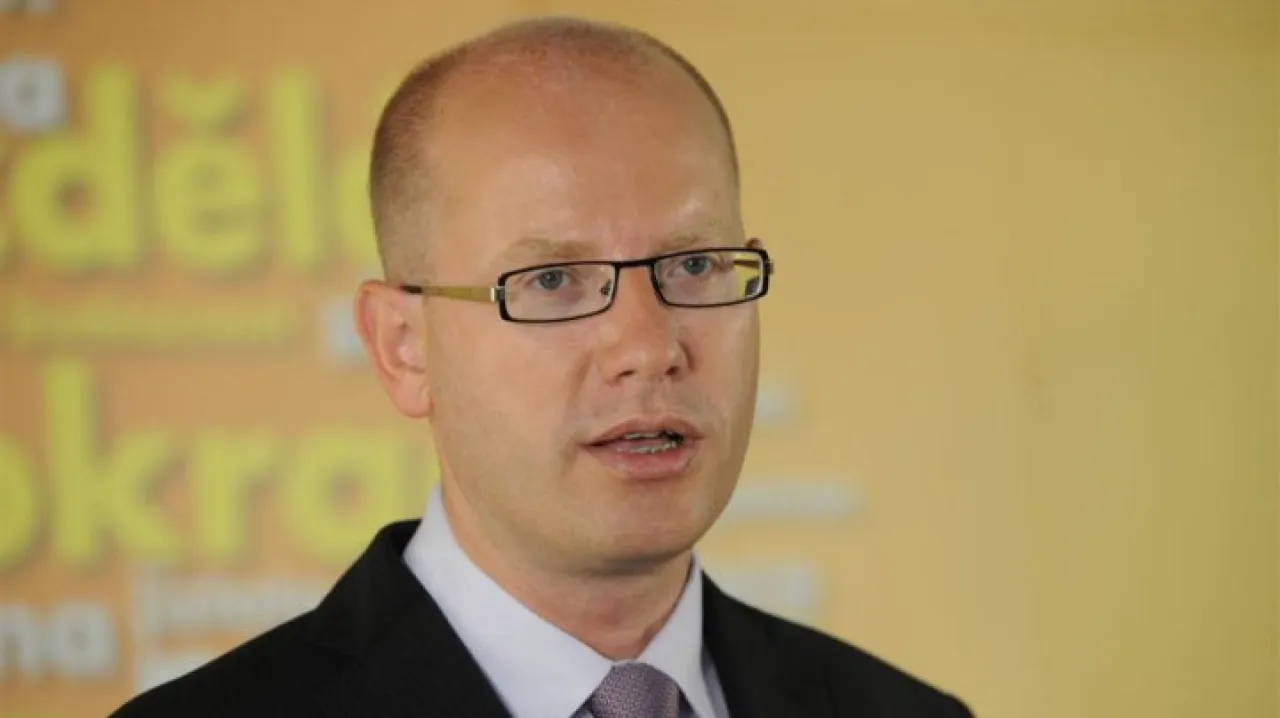 Sobotka vyzval vládu, aby zvýšila minimální mzdu — ČT24 — Česká televize