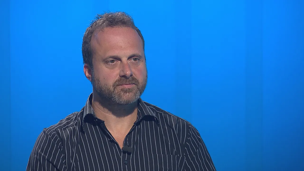 Ukrajinci jsou válkou unavení, ale ne tak, že by kapitulovali, říká ...