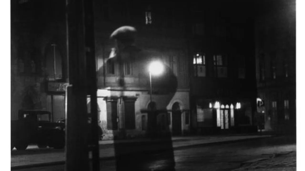 Maximální fotografie představí tajuplné snímky Václava Chocholy — ČT24 ...