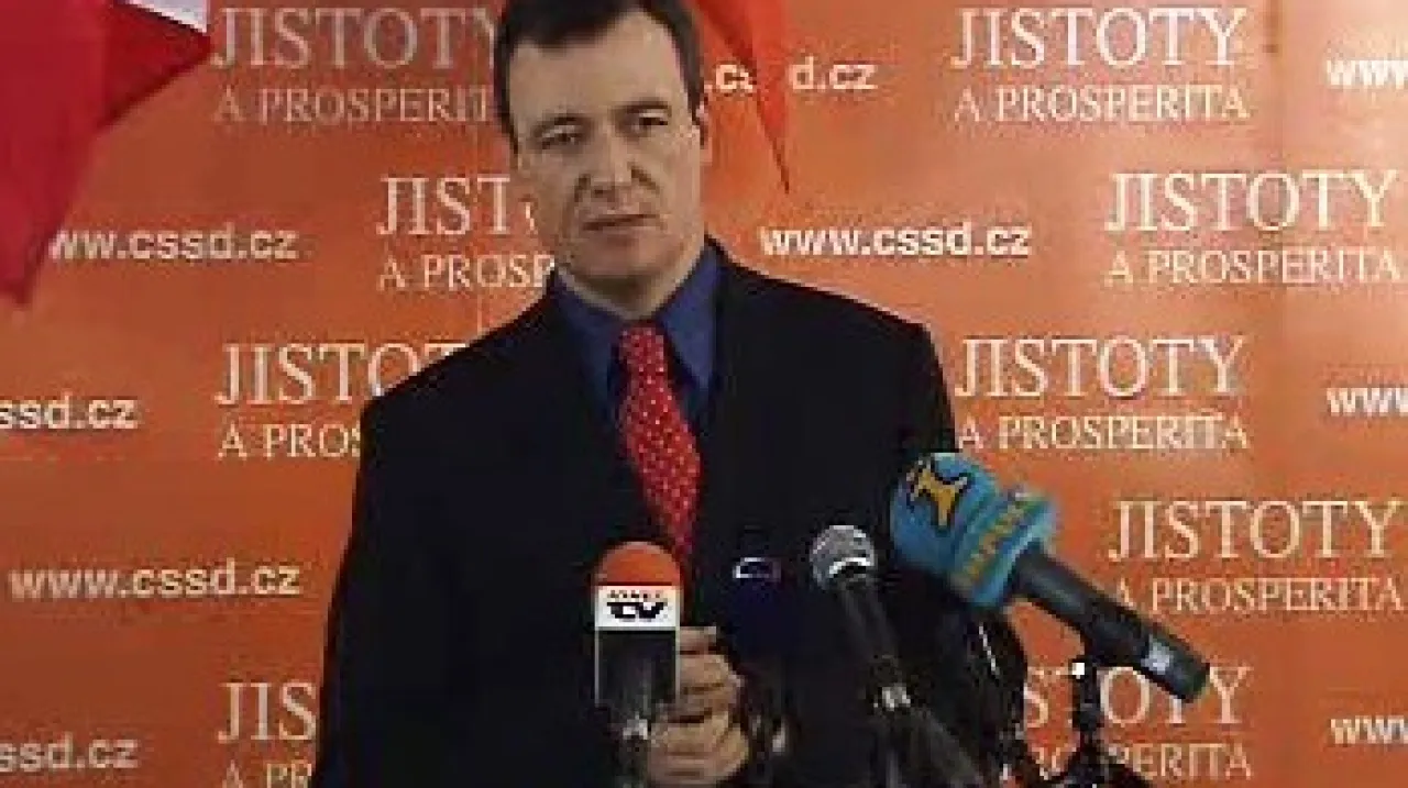 Nejvyšší soud znovu otevřel spor o omluvu mezi Rathem a Bendlem — ČT24 — Česká televize