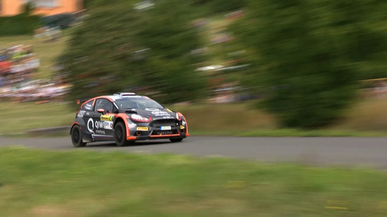 Rychlá auta se rozletí po Zlínsku. Začíná Barum Czech Rally — ČT24 ...