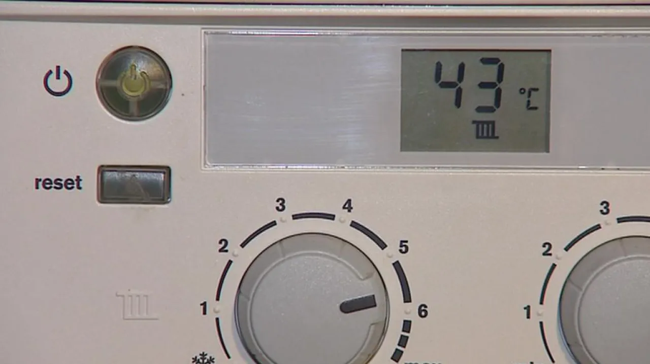 Lidé v Ústeckém kraji mohou žádat o peníze na nový kotel — ČT24 — Česká ...