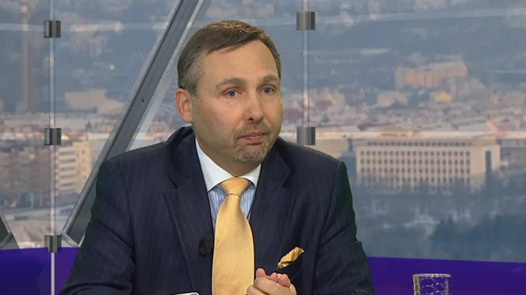 Zvláštní daň pro pojišťovny pomůže rozpočtu, uvažuje ministerstvo ...