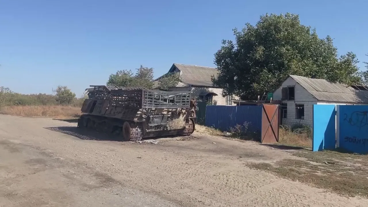 „Padal ohnivý déšť.“ Ukrajinci u řeky Oskil odrazili obrněnou kolonu ...