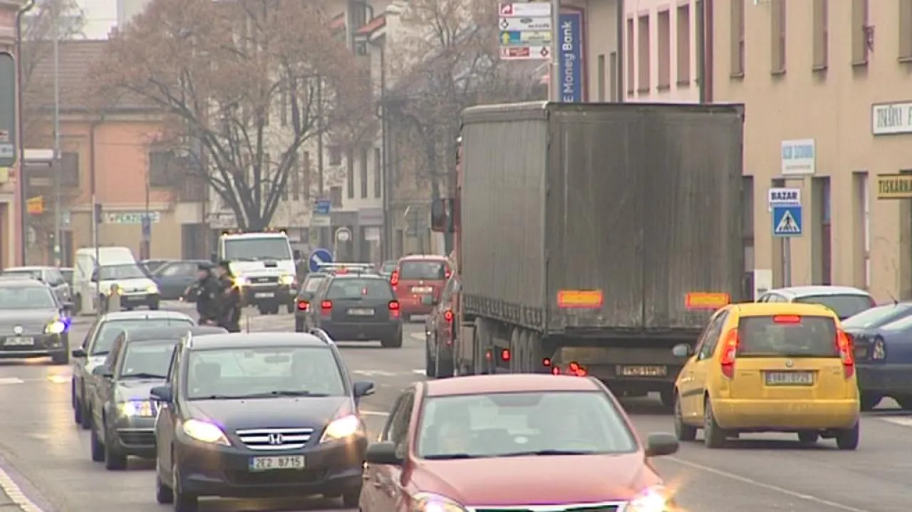 Chrudimský obchvat je konečně na obzoru — ČT24 — Česká televize