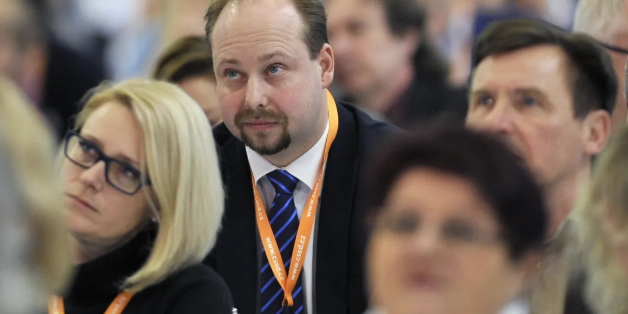 Jeroným Tejc doufal v návrat, stal se dvojitým poraženým — ČT24 — Česká ...