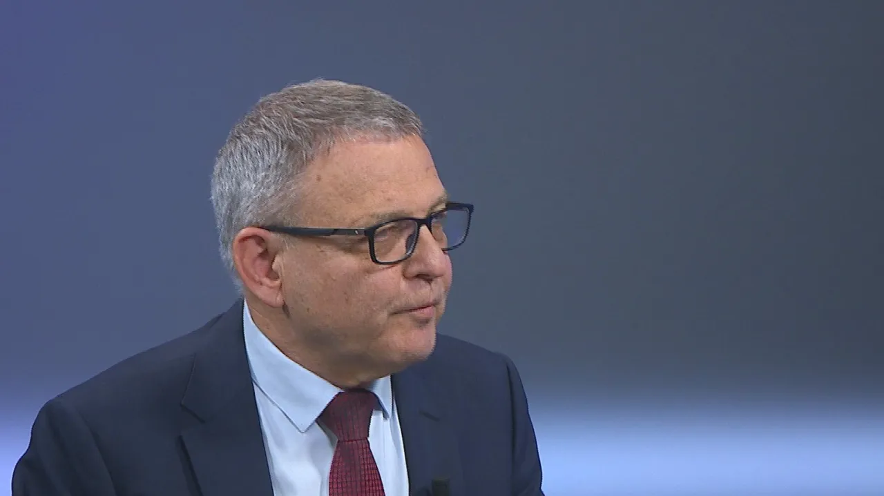 Migrační pakt problémy nevyřeší, domnívá se Zaorálek kandidující za ...