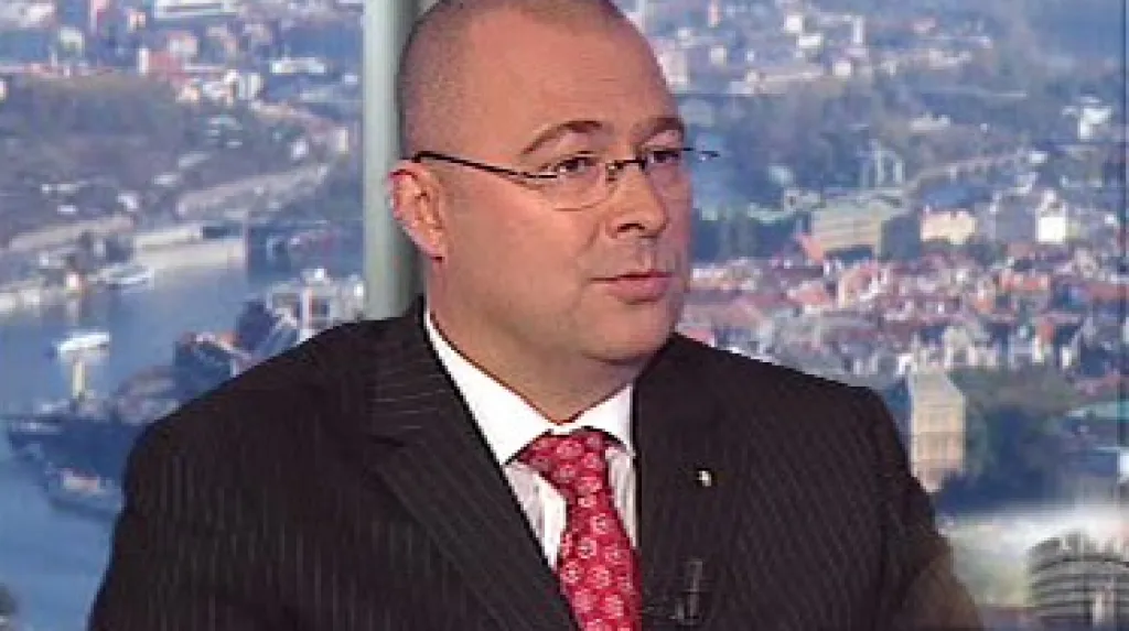 Barták - z lékaře ministr obrany, nyní skončil jako Kalouskův náměstek ...