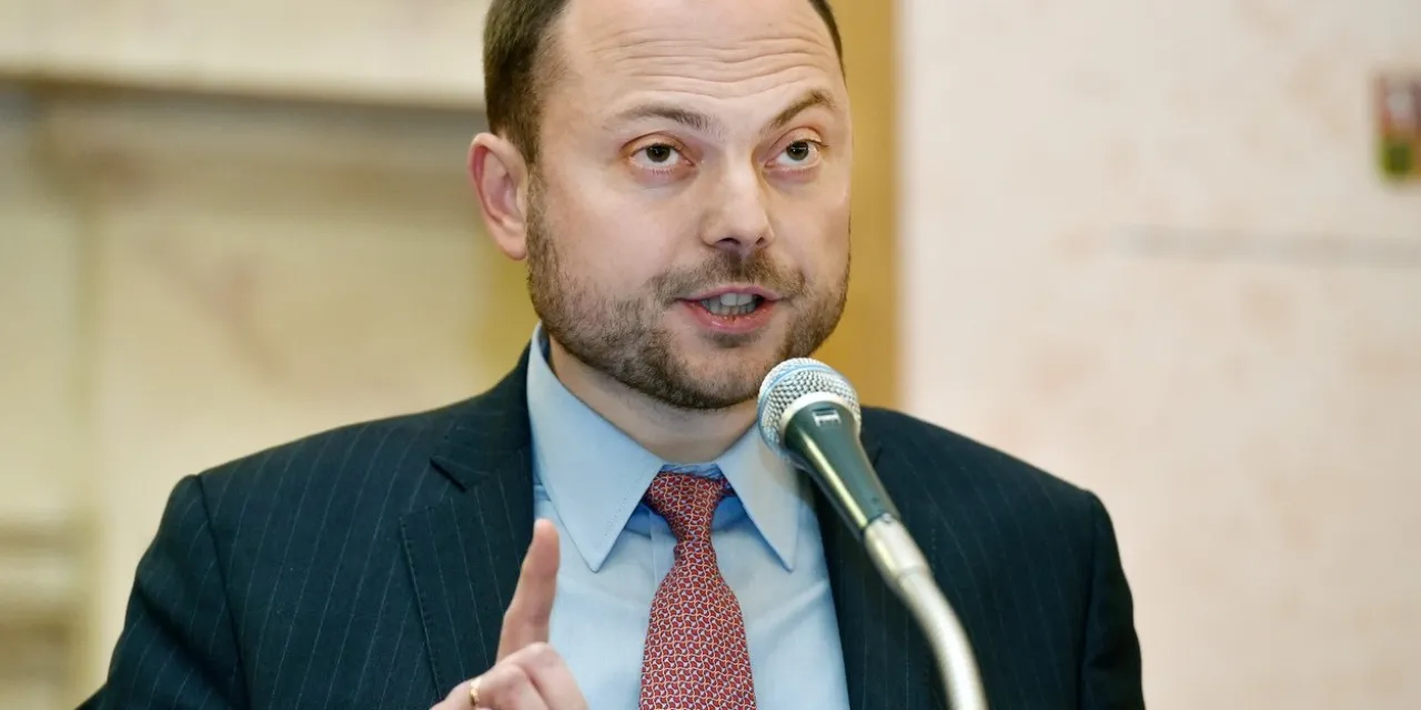 Cenu Václava Havla získal ruský opoziční politik Kara-Murza — ČT24 ...