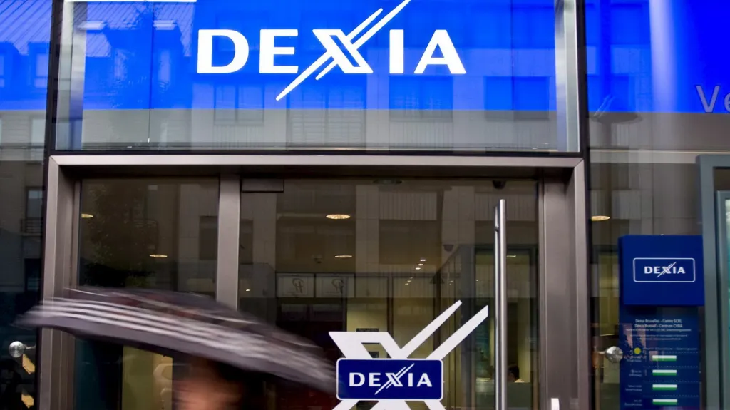 Banka Dexia - první oběť dluhové krize v Evropě? — ČT24 — Česká televize