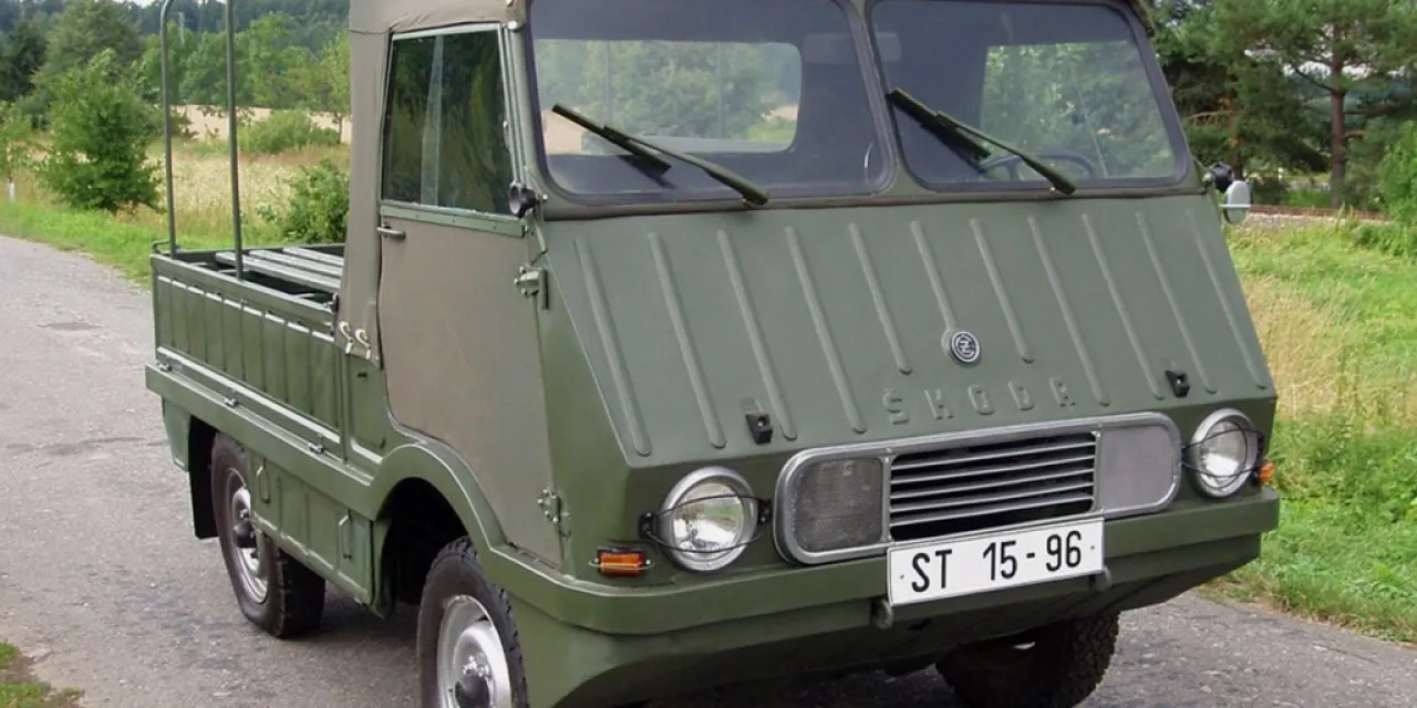 Vojenské muzeum má nový exponát, unikátní agromobil — ČT24 — Česká televize