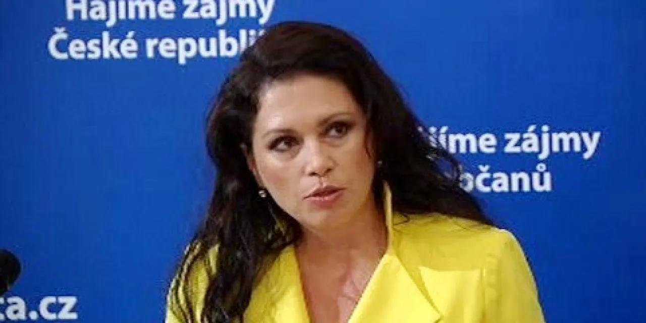 Bobošíková představila program pro předčasné volby — ČT24 — Česká televize