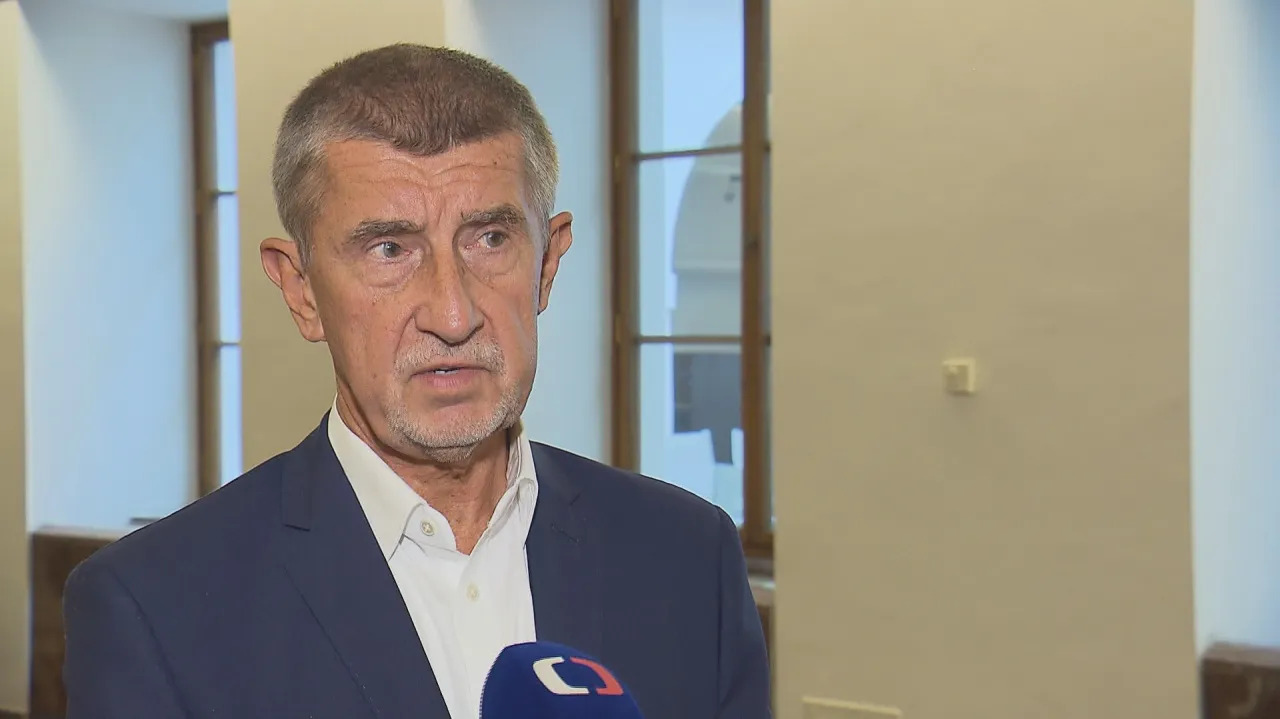 Kvůli svazkům StB je třeba žalovat vnitro, rozhodl slovenský soud. Verdikt se dotkne i Babiše ...