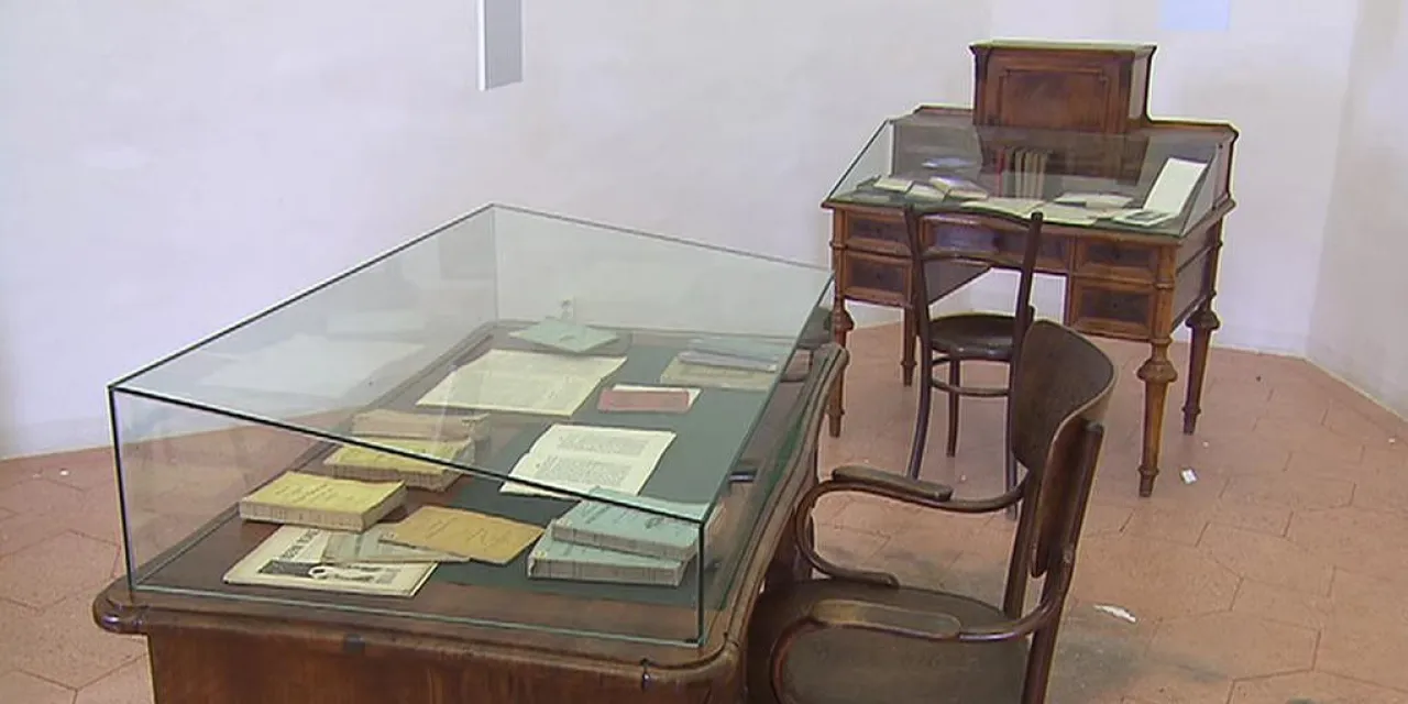 Pitva Karáskovy knihovny — ČT24 — Česká televize