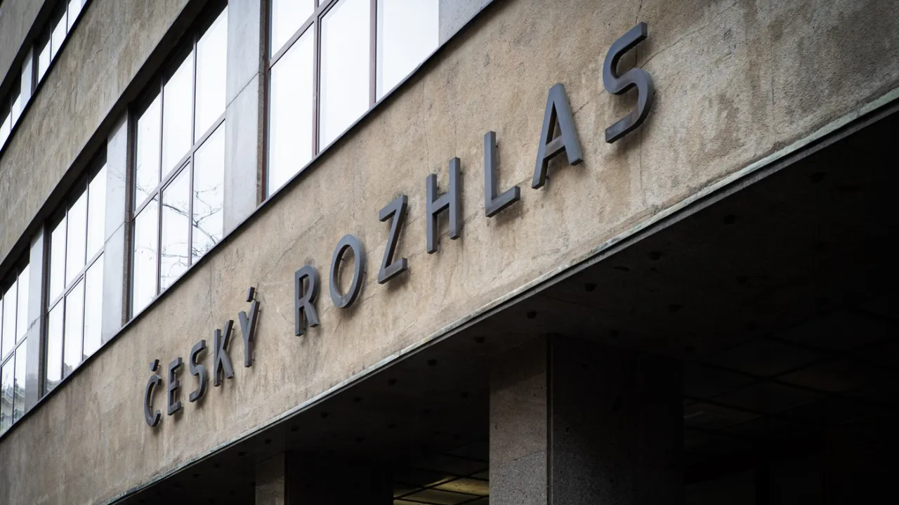 Zahraničnímu vysílání ČRo chce ministerstvo snížit rozpočet skoro o ...