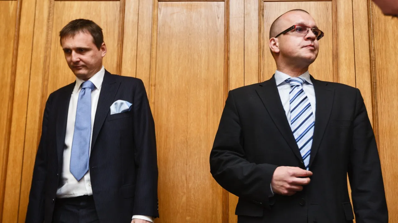 Kauza Bárta a Škárka nekončí: Soudce Šott podal stížnost — ČT24 — Česká ...