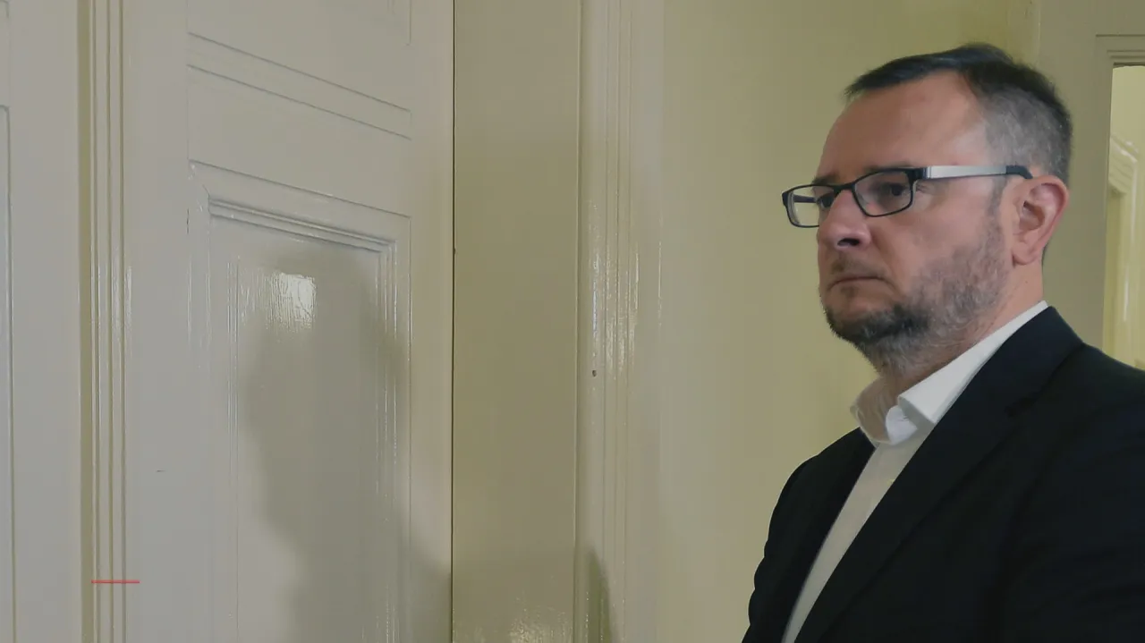 Expremiér Nečas a jeho manželka dostali v kauze poslaneckých trafik podmíněné tresty — ČT24 ...