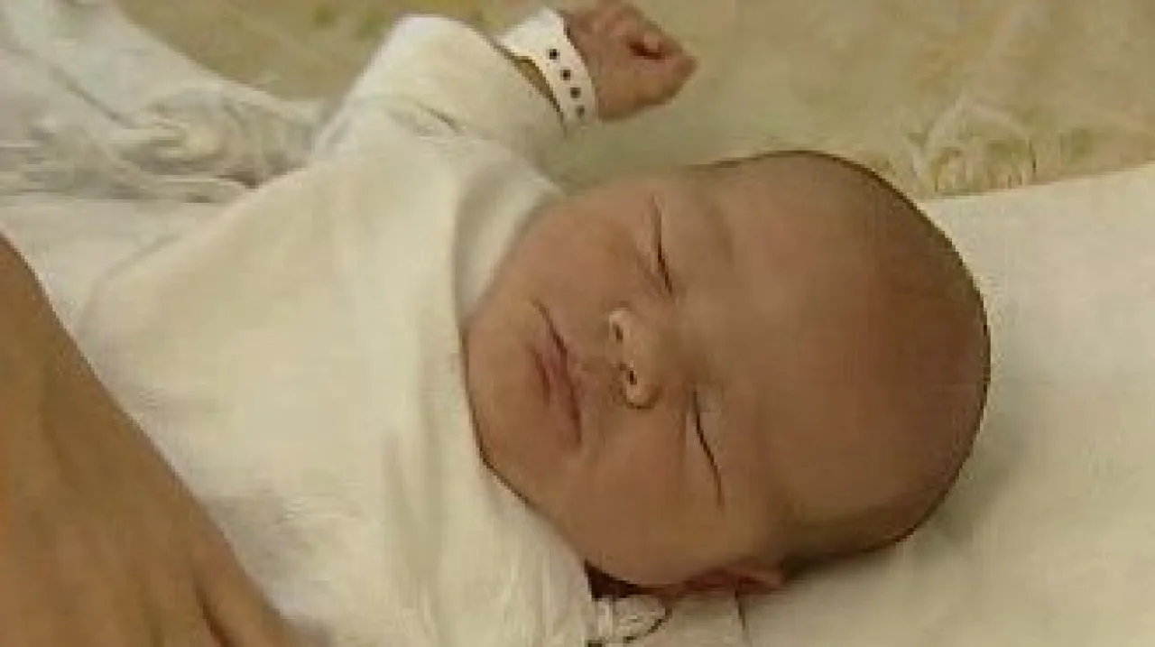 Soud zprostil viny obžalovanou v případu adopce dítěte bez vědomí otce — ČT24 — Česká televize