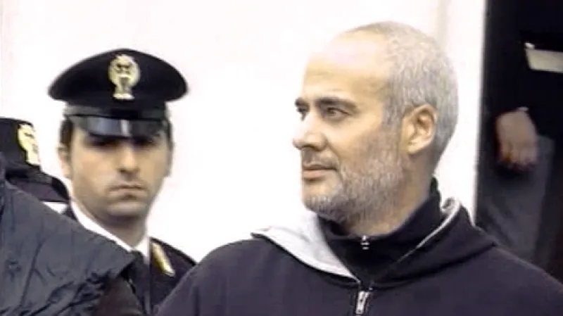 Italská policie zatkla dalšího hledaného mafiána — ČT24 — Česká televize