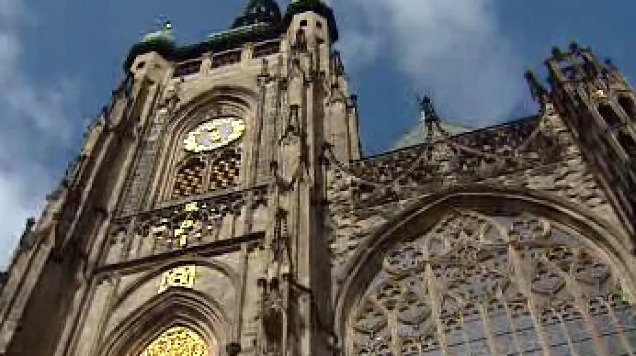 Spor o vlastnictví katedrály svatého Víta jde opět k Nejvyššímu soudu — ČT24 — Česká televize